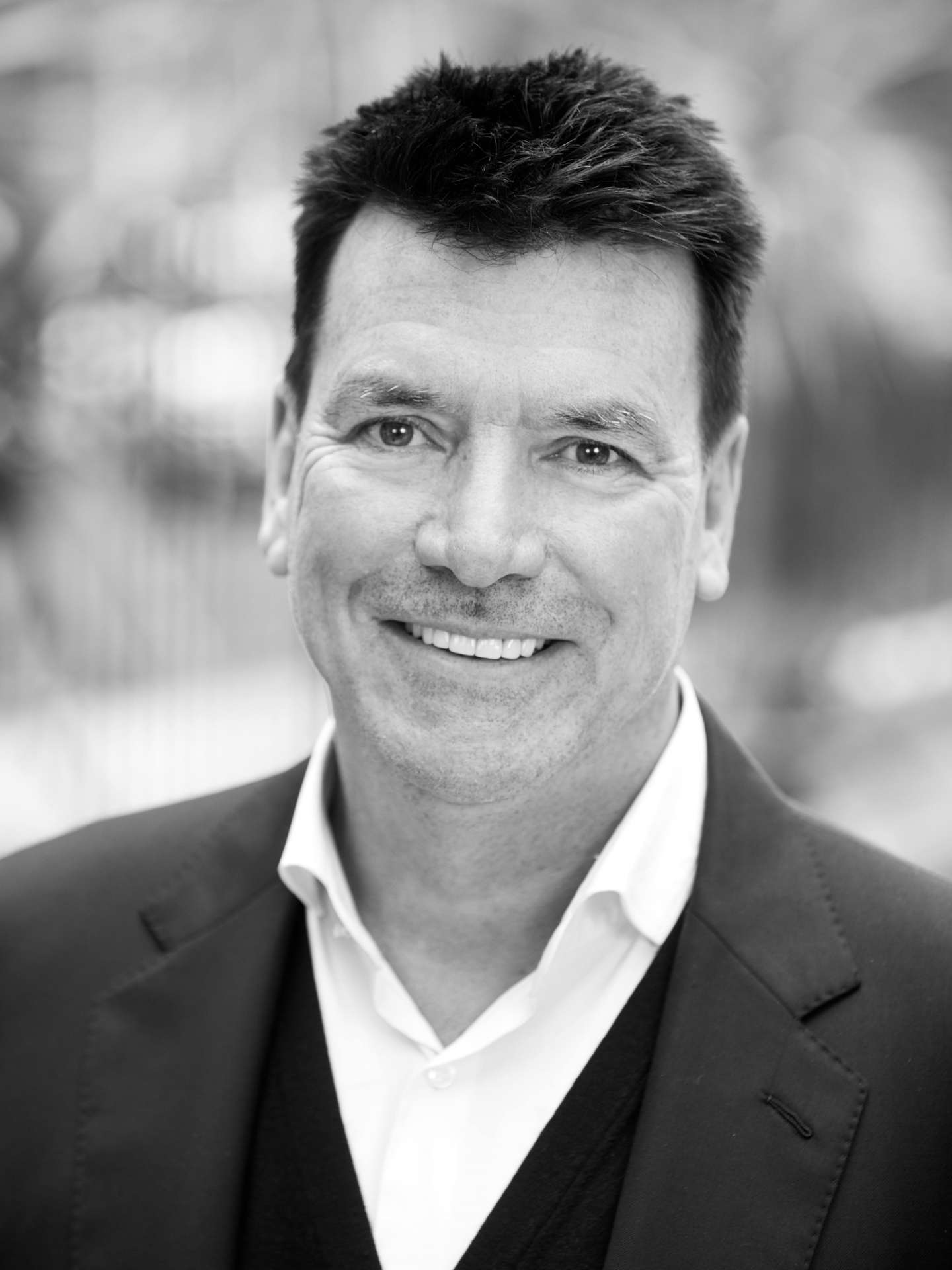 Senior team | Cowell Group